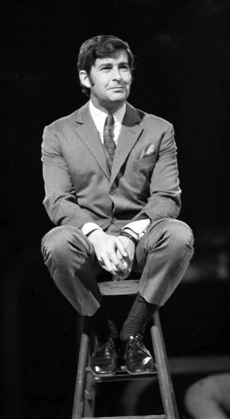 COMEDIAN DAVE ALLEN Performs On Stage 1970 Historic Old Photo 2 $9.00 ...