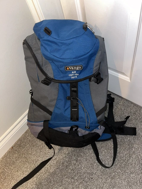 VANGO AIR CANYON 30 + 5 Rucksack BLUE/ Black Excellent Condition £39.99 ...