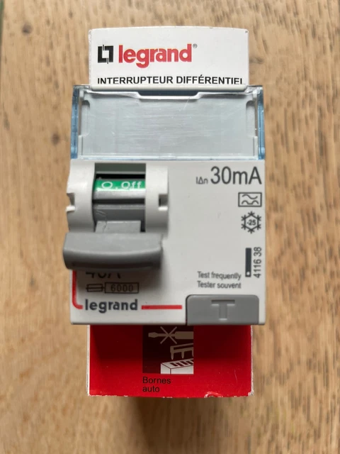 INTERRUPTEUR DIFFÉRENTIEL LEGRAND 40A 30mA Type A 230V NF Arrivée Départ Haut EUR 79,90 ...