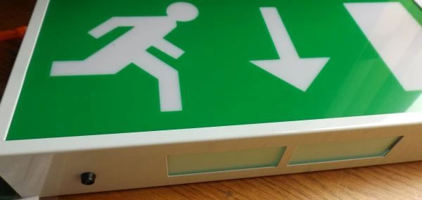 THORN VOYAGER 96502954 Emergency Exit light E3M £16.20 - PicClick UK