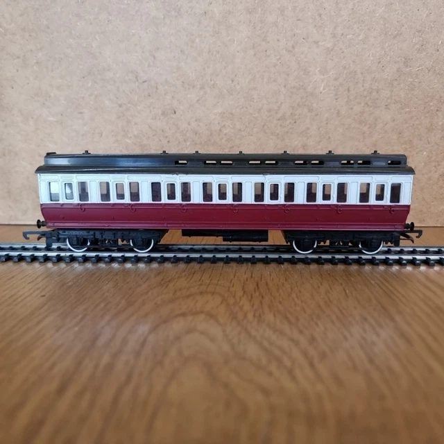 TRI-ANG RAILWAYS R379 Clerestory Coach From The Railway Children Set OO ...