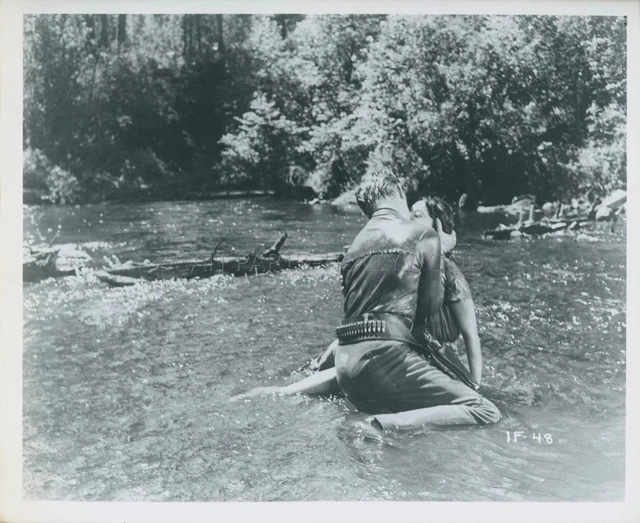 KIRK DOUGLAS ELSA Martinelli The Indian Fighter 1955 Photo Original #29 ...