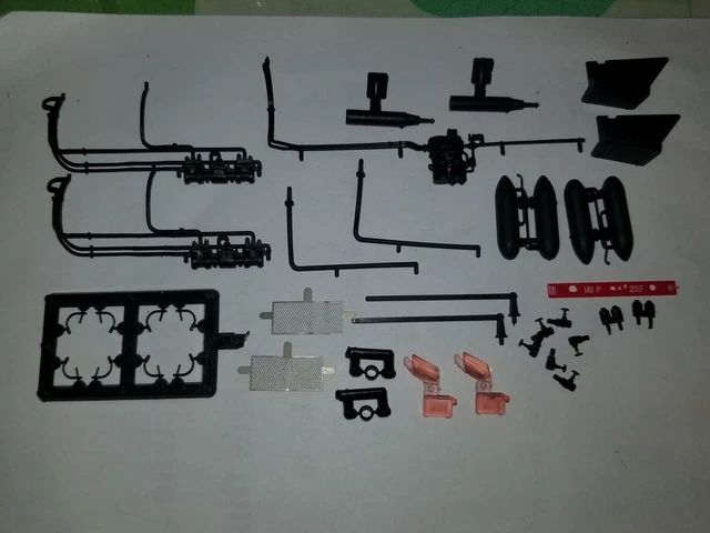 JOUEF PIECES DETACHÉES: gros lot de detaillage loco vapeur 141P EUR 11 ...