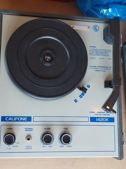 VINTAGE CALIFONE TURNTABLE 1420k Portable Phonograph. Tested $80.00 ...