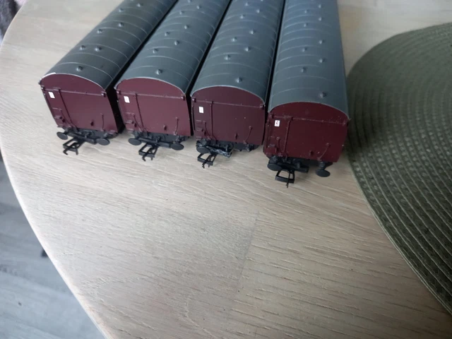 4 SUBURBAN MK1 Coaches Fair/Good Condition Please See Photos £42.30 ...