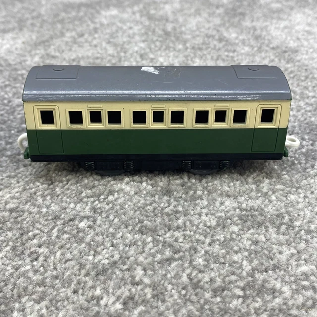 THOMAS THE TANK Engine Tomy 1992 Trackmaster Carriage Rare Green 6” EUR ...