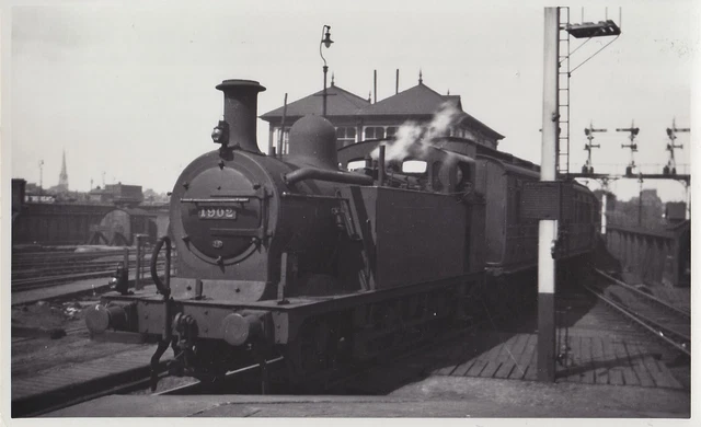 EX-MIDLAND RAILWAY JOHNSON 2441 CLASS 0-6-0T No.1902 AT ST. PANCRAS, 15 ...