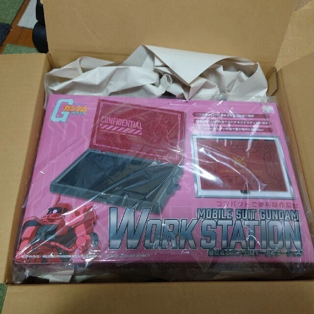 MOBILE SUIT GUNDAM Workstation Model Char Aznable sun-star S8725993 £ ...