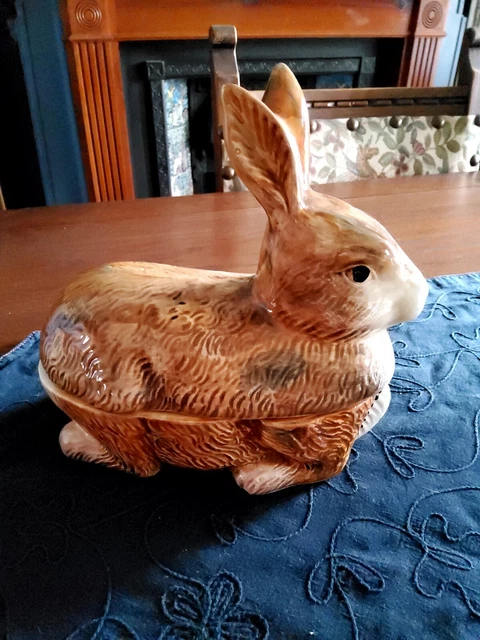 VINTAGE CERAMIC RABBIT Lidded Dresser Trinket Box Large 8" X 8" £15.00 ...