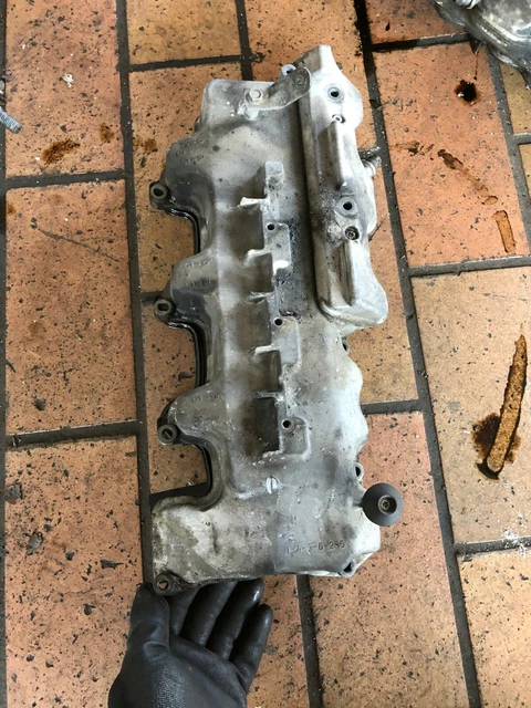 ORIGINALE MERCEDES-BENZ W208 W209 W210 W163 Valvola Coperchio M112 ...