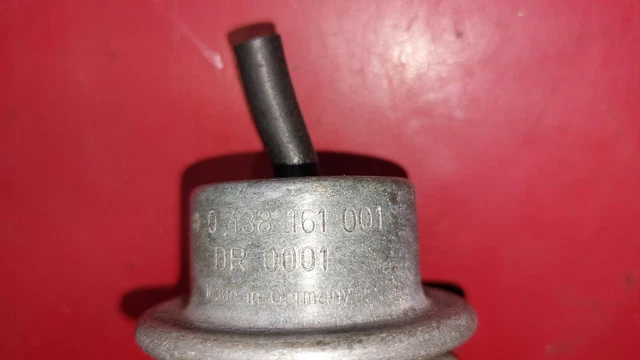 RÉGULATEUR DE PRESSION Accumulateur Mercedes W124 W126 R107 W201 ...