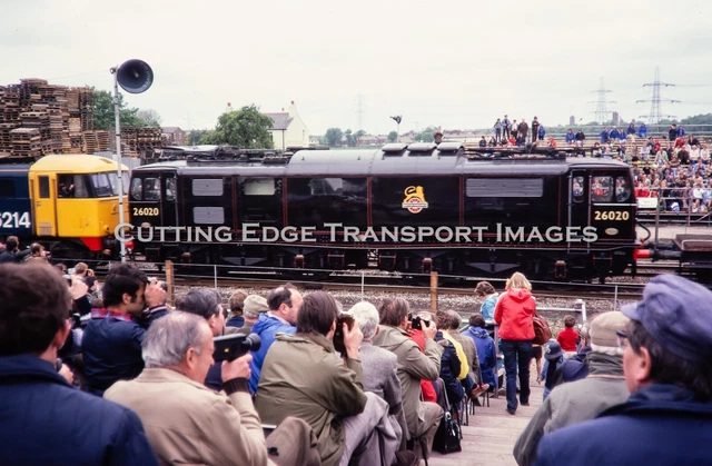 ORIGINAL RAILWAY SLIDE: EM1 Electric Loco 26020 at Rainhill 1980 39/55 ...