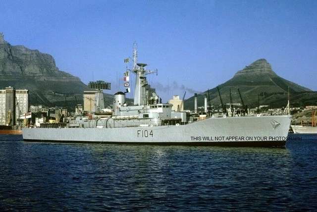 ROYAL NAVY LEANDER Class Frigate Hms Dido At Capetown In 1973 £1.99 ...