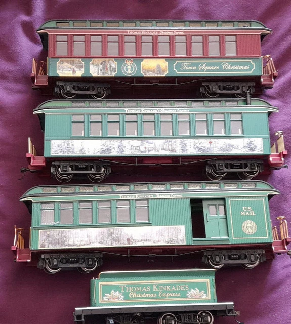 THOMAS KINKADE CHRISTMAS Train Set - Four Coaches £30.00 - PicClick UK