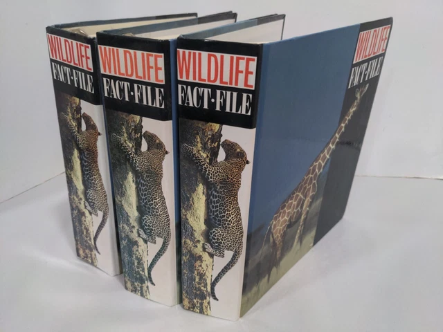 VINTAGE 90S WILDLIFE Fact File 3 Binders Cards from Sections 1,2,9,10 ...