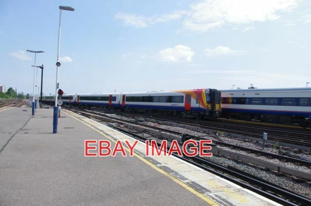 PHOTO CLASS 444 Set 444044 Arrives At Clapham Junction £1.00 - PicClick UK
