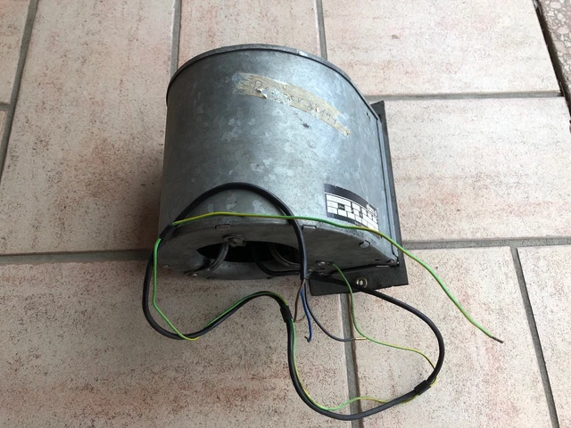 EBM PAPST EBMPAPST Lüfter Radiallüfter Radialventilator Gebläse D2E097 ...