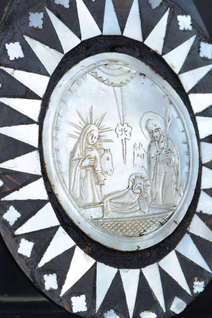BELLE NACRE religieuse sculptée 19e Marie Nativité Religious Nativity ...