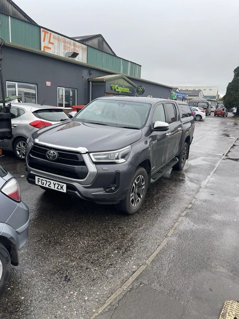 TOYOTA HILUX INVINCIBLE. 2023 Reg 2.4 68k Miles 12 Months MOT £11,000. ...