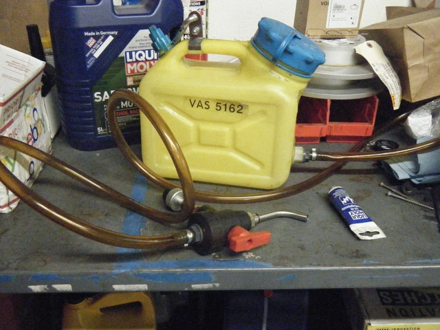 AUDI VW VAS 5162 Transmission Fluid Tank And Hose. £32.69 - PicClick UK