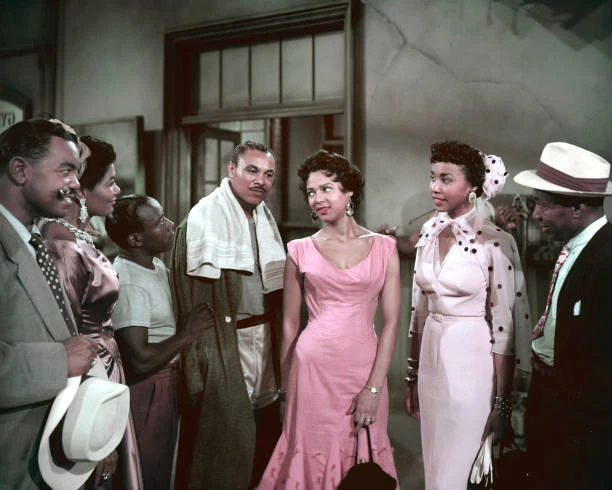 DOROTHY DANDRIDGE AS the heroine of the musical film Carmen Jones - Old ...