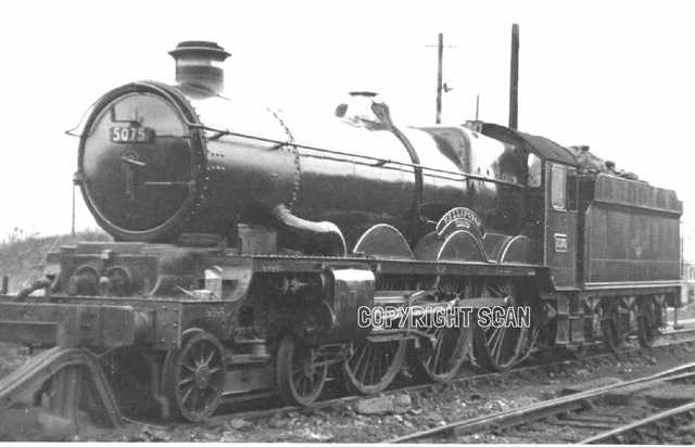 RAILWAY STEAM PHOTO : 5075 GWR ‘WELLINGTON’ CASTLE @ CARDIFF 62 (1) £2. ...
