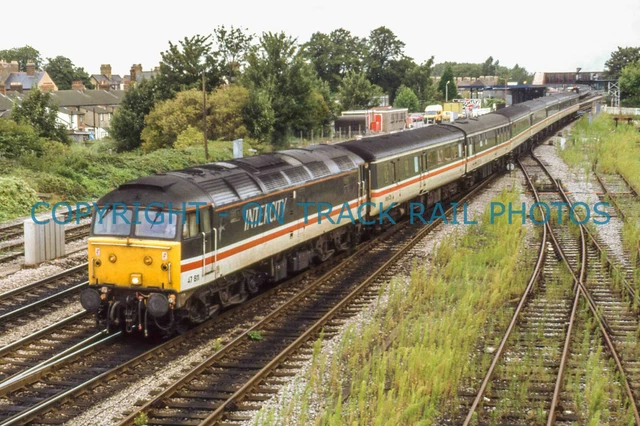 UK RAILWAY PHOTOGRAPH Of Class 47 47811. Rm47 (2335) £1.70 - PicClick UK