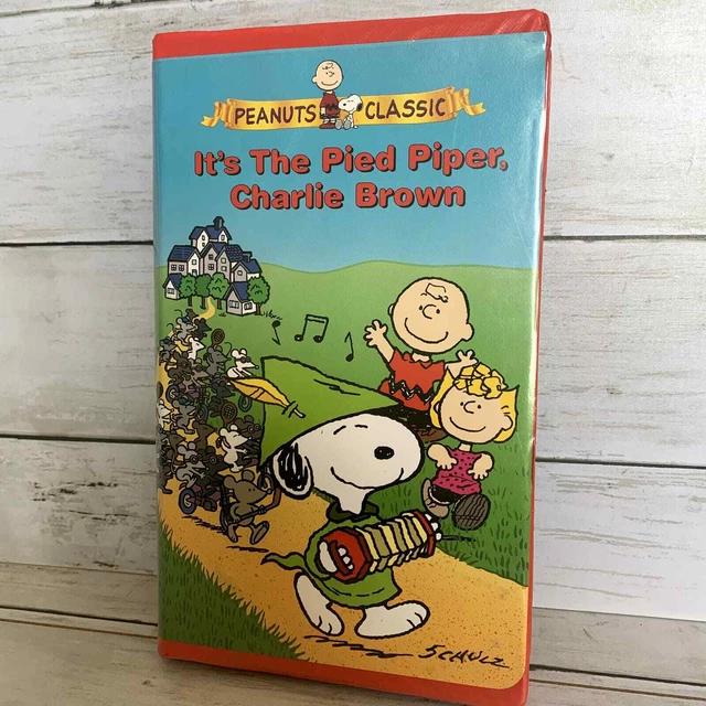 PEANUTS CLASSIC SNOOPY It’s The Pied Piper Charlie Brown VHS £4.69 ...