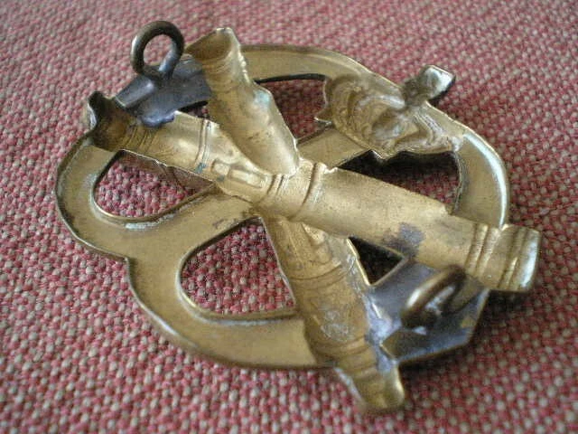 WW1 TO WW2 Royal Netherlands Field Artillery Shako Cap Badge $20.00 ...