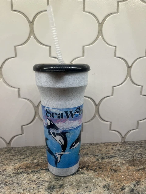 VINTAGE 1992 SEA World SHAMU Orca Killer Whale Plastic Tumbler Cup Mug ...