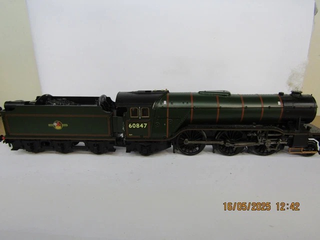 BACHMANN OO GAUGE 35-202 LNER V2 Class, 'St Peter's School' BR Green ...