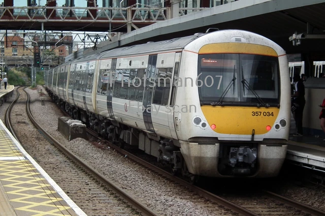 CLASS 357 357034, 4 car EMU, in C2C at Stratford £0.95 - PicClick UK