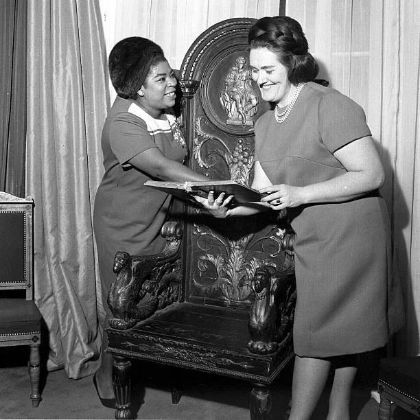 OPERA SINGER JOAN Sutherland and new opera singer Martina Arro- 1968 ...