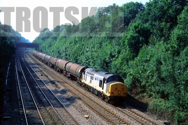 35MM SLIDE BR British Rail Diesel Loco 37667 Class 37 1995 Original £4. ...