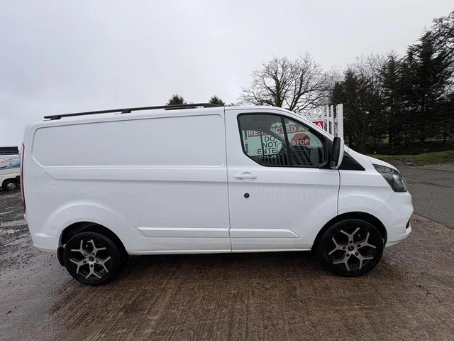 FORD TRANSIT CUSTOM Transit Custom 260 Base Panel Van Manual £10,995.00 ...