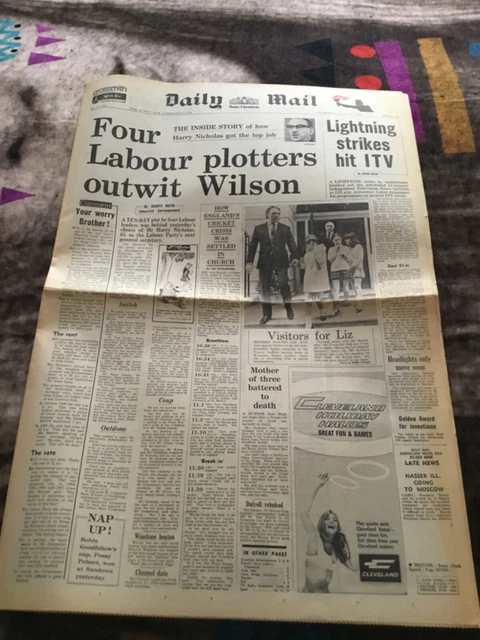 JOURNAL DAILY MAIL 25 juillet 1968 Richard Burton Twiggy Sophia Loren ...