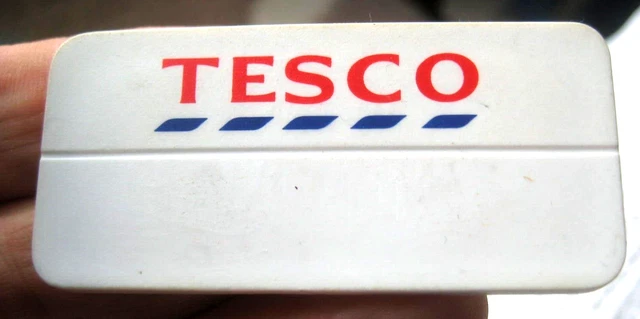TESCO SUPERMARKET STORES vintage hard plastic 1990s era STAFF pin BADGE ...