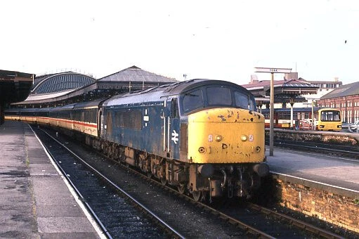 ORIGINAL COLOUR SLIDE of 45037 BR class 45 Peak diesel loco £11.50 ...