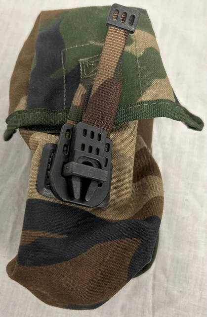 DUTCH MILITARY ISSUE BDU Camouflage MOLLE Webbing Empty Triple Magazine ...
