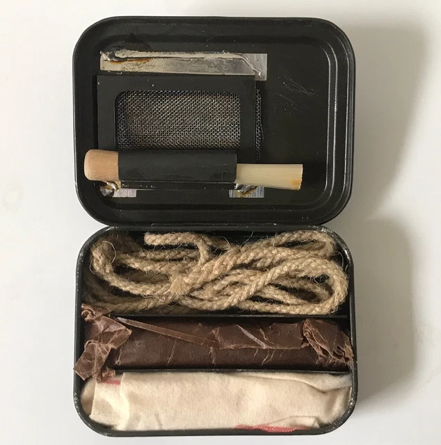 LATE WW2 BRITISH SMLE Lee Enfield .303 M617 Cleaning Kit Tin & Contents ...