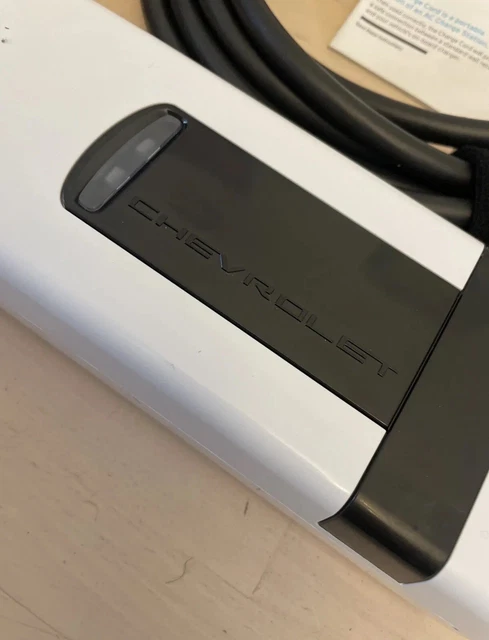 NEW GM EV Charger Chevy Bolt Dual Level charging cable Plug 120-240V ...