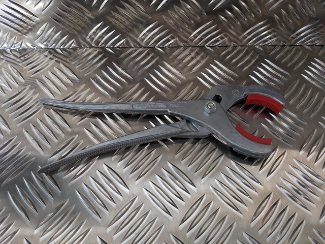 *NEW* BLUE-POINT TOOLS USA Cannon Plug Electrical Connector Pliers ...