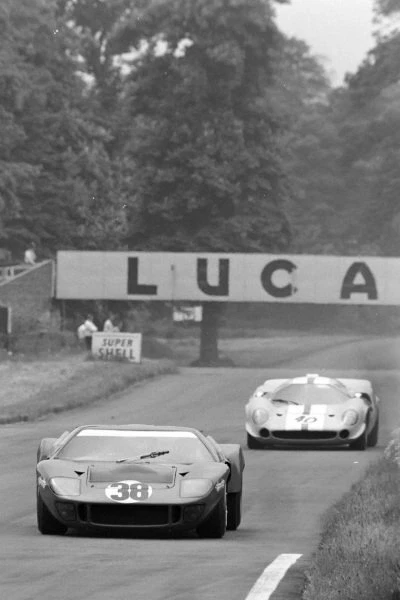 PAUL HAWKINS, FORD GT40 Sports Car 1968 Racing Old Photo 10 $10.00 ...