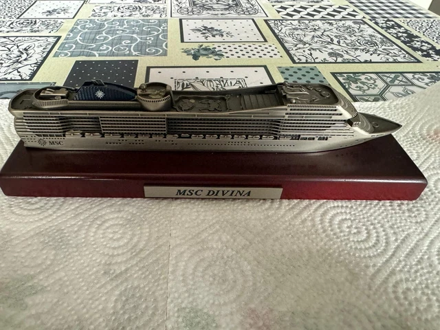 MSC DIVINA SHIP'S Model, Schiffsmodell, Ship Action Figure, Ship Model ...
