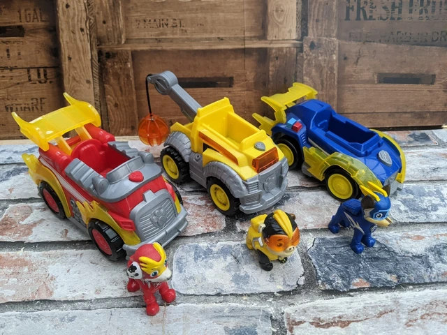 Paw Patrol Mighty Pups Super Paws Deluxe Vehicles Figure Marshall