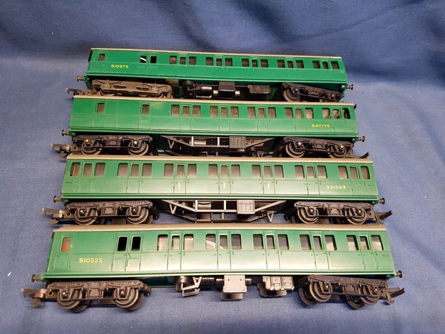 TRIANG R.156, 225, 222, 223 S.r Green 4 Car Emu Set With Light Good ...