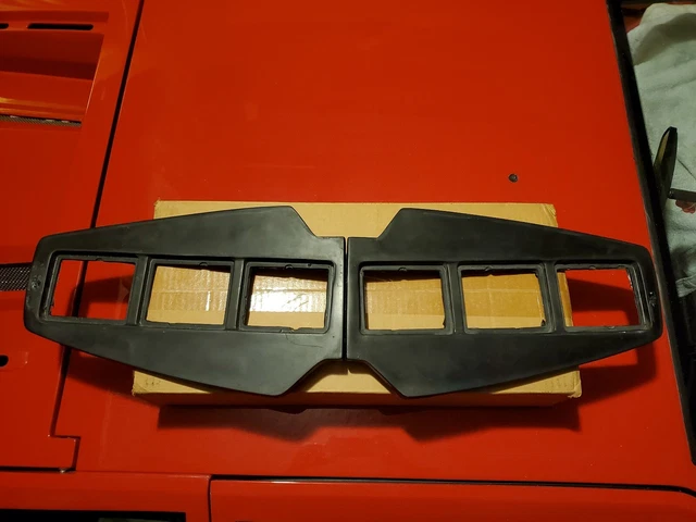 LAMBORGHINI COUNTACH 5000, Weather Seals Rubber Tail Lights Surround ...