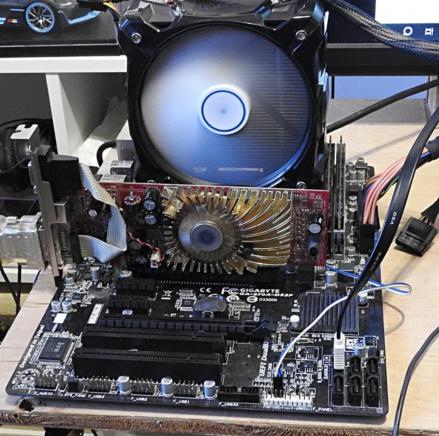 GIGABYTE GA-970A DS3P With AMD FX 6 Core Bulldozer 16 Gigs Ram £75.00 ...