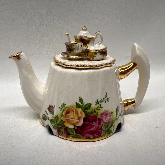 ROYAL ALBERT OLD Country Roses Teapot 1 Cup Victorian Tea Table Mini ...