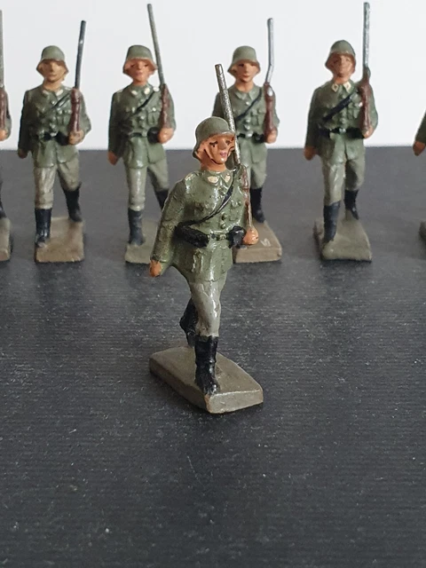 ELASTOLIN LINEOL SOLDAT Infanterist Marsch Militär II. WK Masse Serie 4 ...